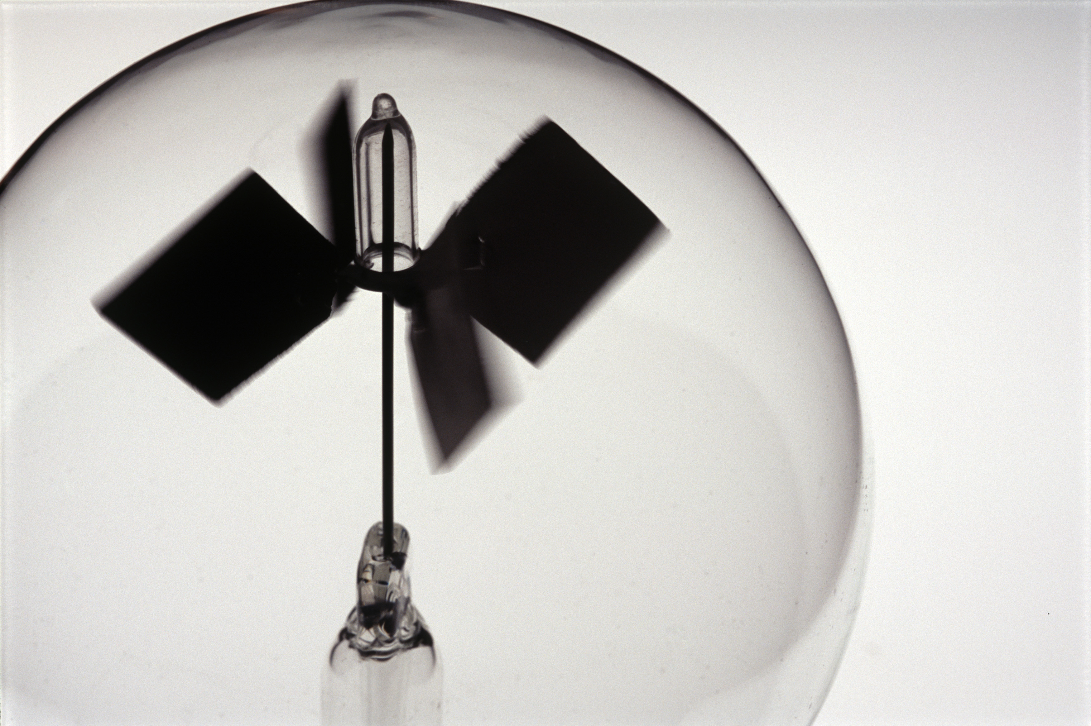 Free Stock image of crookes radiometer | ScienceStockPhotos.com